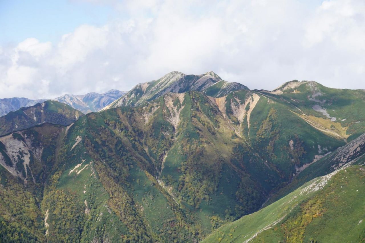 Hike Japan's North Alps Mountain Trails - SNOW MONKEY RESORTS