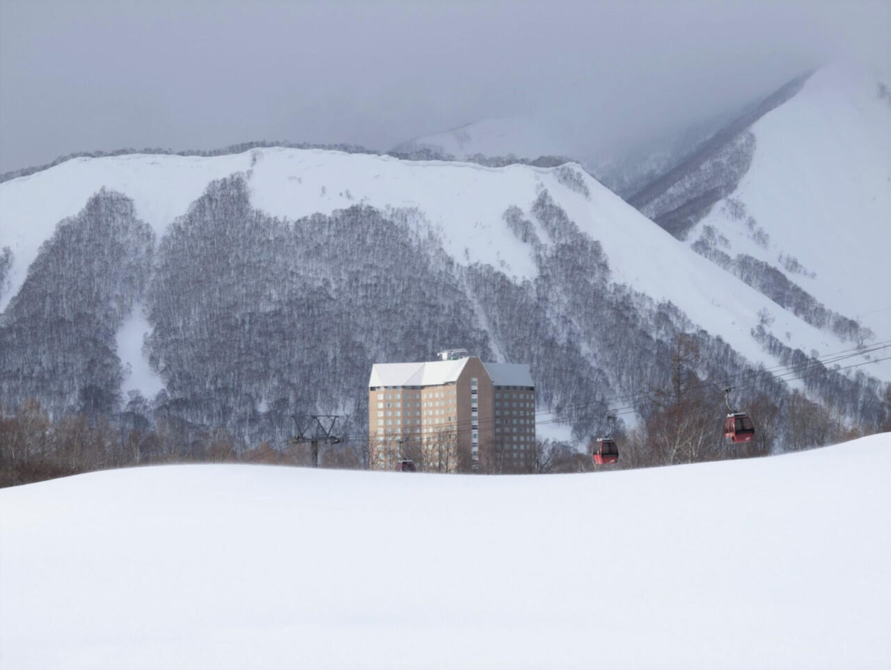 Best Places to Stay in Rusutsu - SNOW MONKEY RESORTS