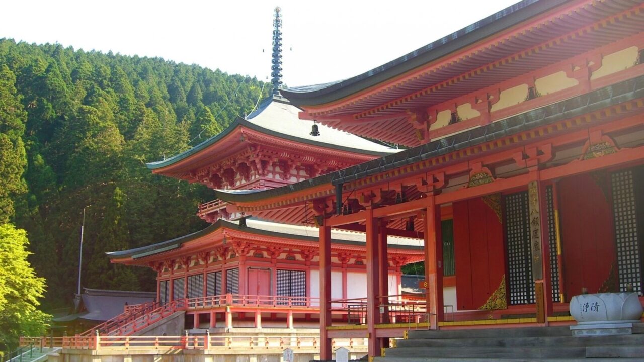 Enryaku-ji - SNOW MONKEY RESORTS