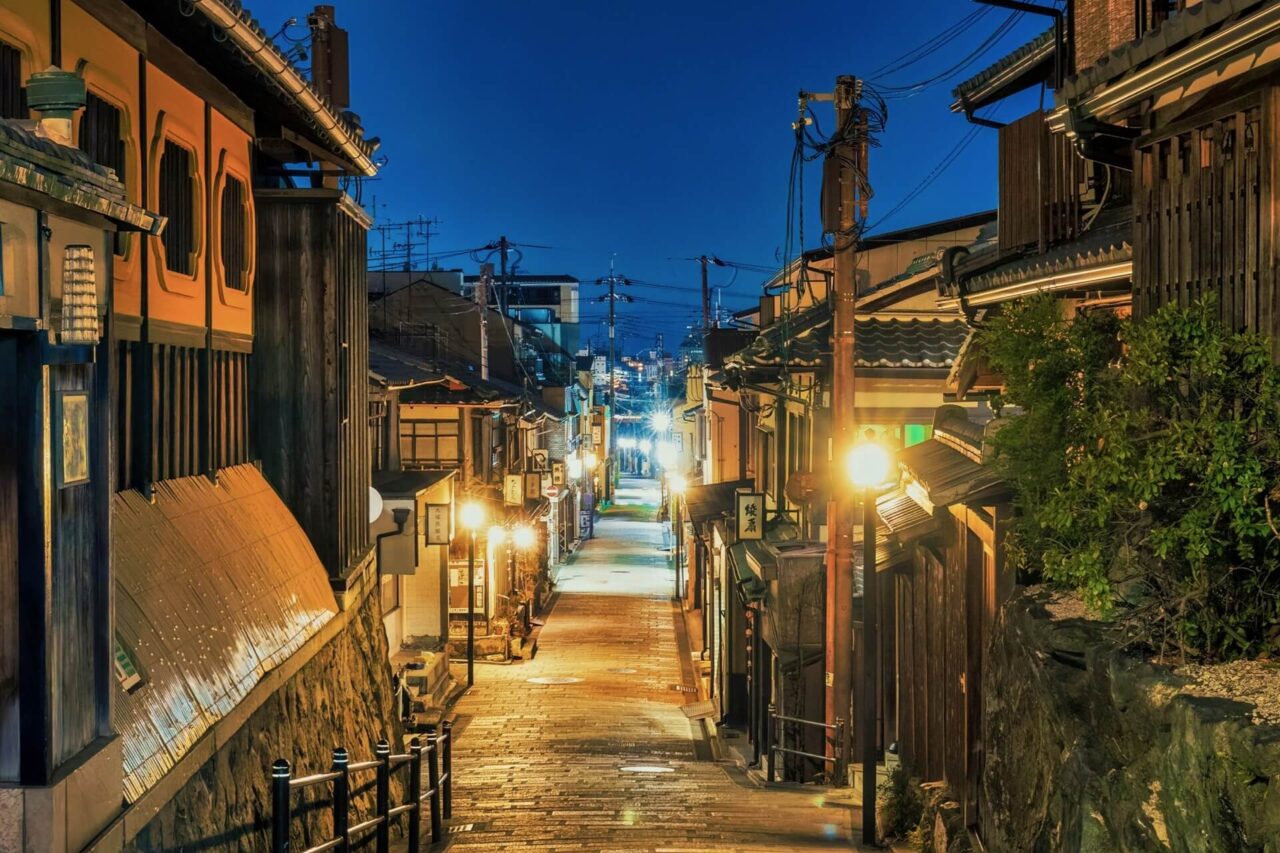 Gion - SNOW MONKEY RESORTS