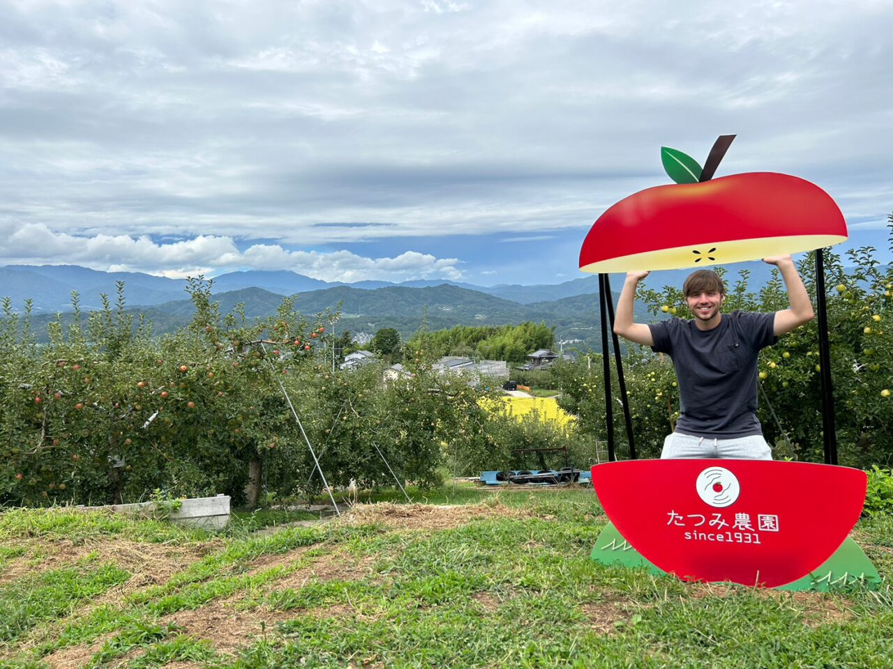 Enjoy the Fruit of Nagano - SNOW MONKEY RESORTS