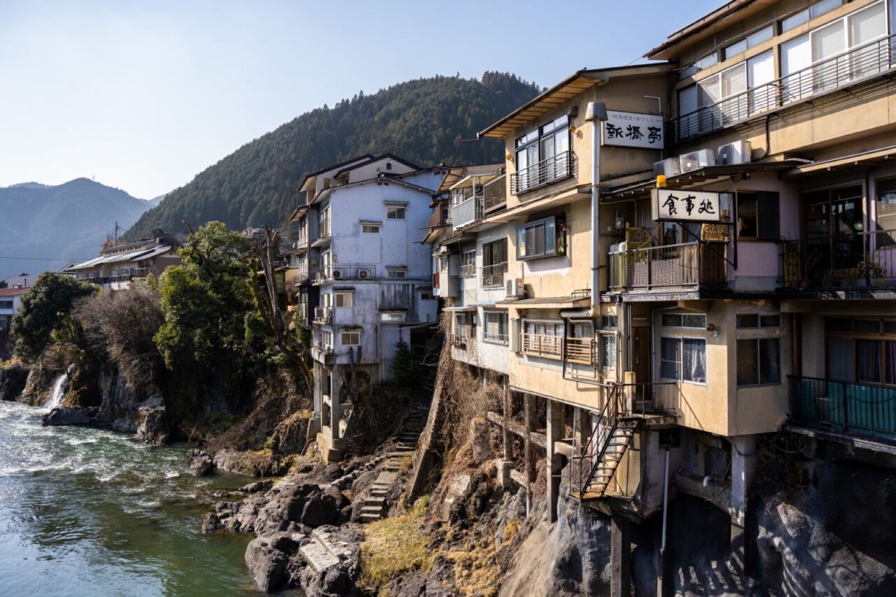 1-Day Tour from Takayama: Gujo Hachiman -History, Traditions and Crafts ...