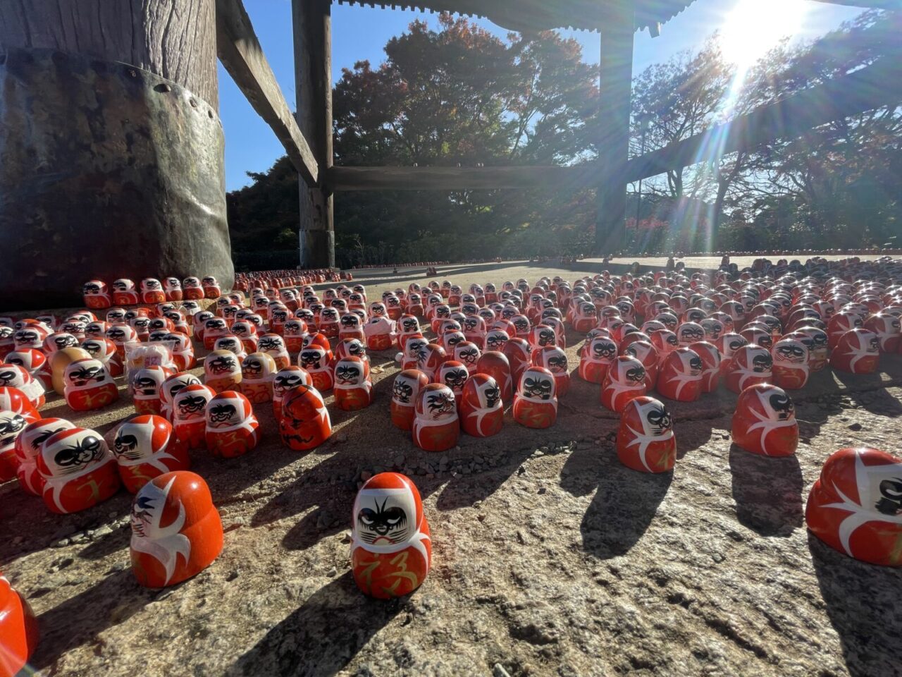 Osaka's Secret Adventures: Discover Daruma Magic and the Beauty of Minoh Falls - SNOW MONKEY RESORTS