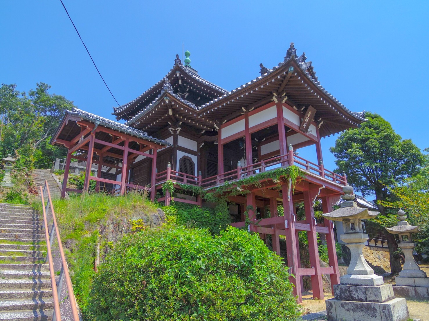 Takehara Townscape Conservation Area - Snow Monkey Resorts