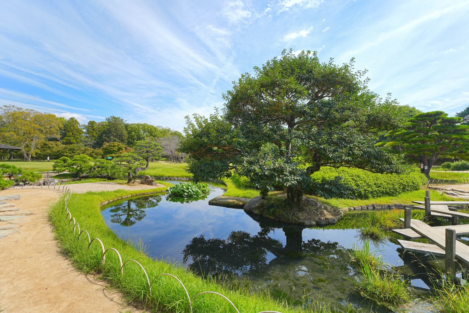 Okayama Korakuen Garden - Snow Monkey Resorts