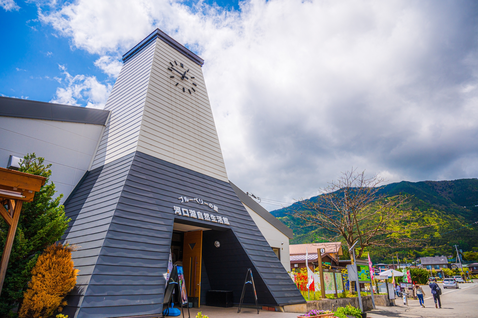 Mount Fuji Day Trip : Adventure around Lake Kawaguchiko - Snow Monkey ...
