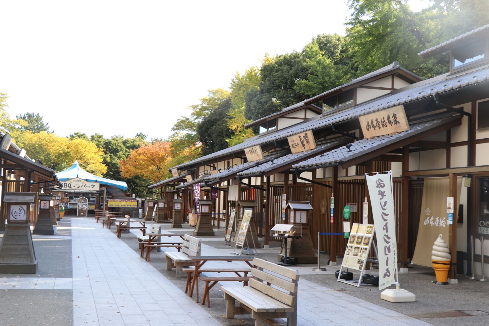 Kinshachi Yokocho - Snow Monkey Resorts