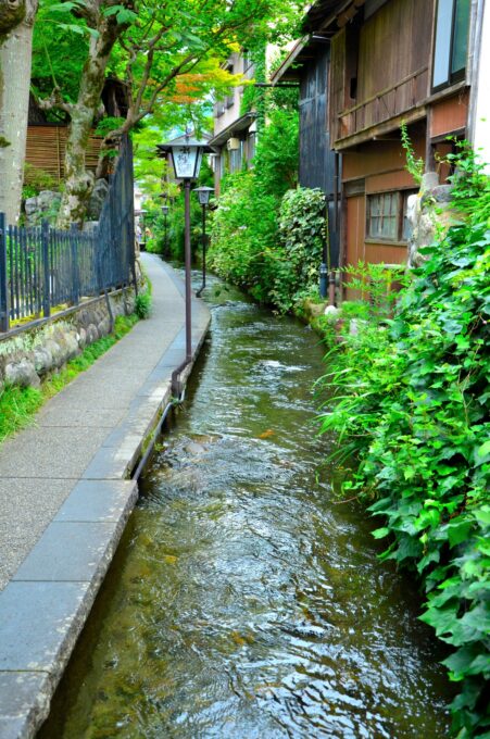 10 Things to Do in Gujo Hachiman & Where to Stay - Snow Monkey Resorts